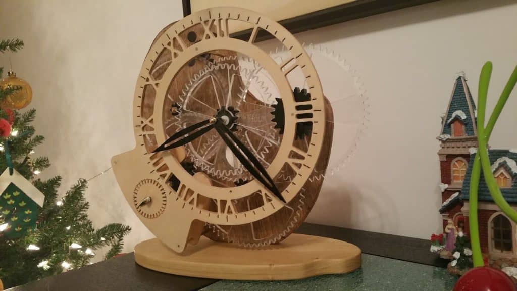 Cómo fabricar un reloj con máquinas CNC - Stanser